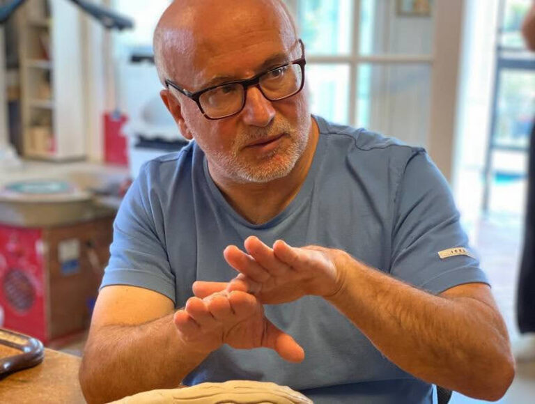 Tony Briffa - Kunstner - Kunst til salg